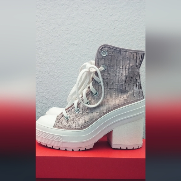 Converse | Shoes | Nib Chuck 7 De Luxe High Heel Sneakers Chaotic ...